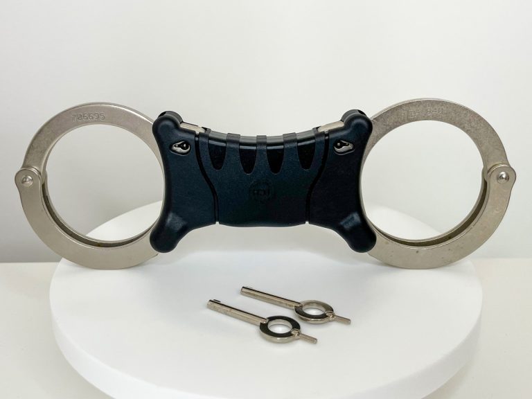 840 Rigid - TCH UK - Total Control Handcuffs